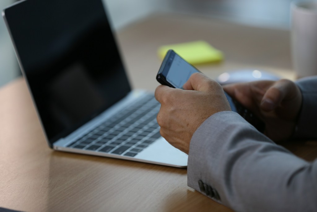 A Guide on Apple Phone Interview Questions